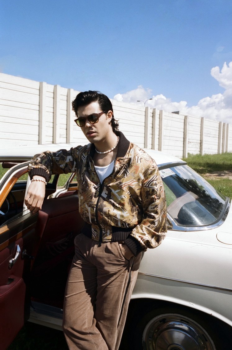 Singer-Songwriter Mergui For Factory54 - Con Art Magazine TM