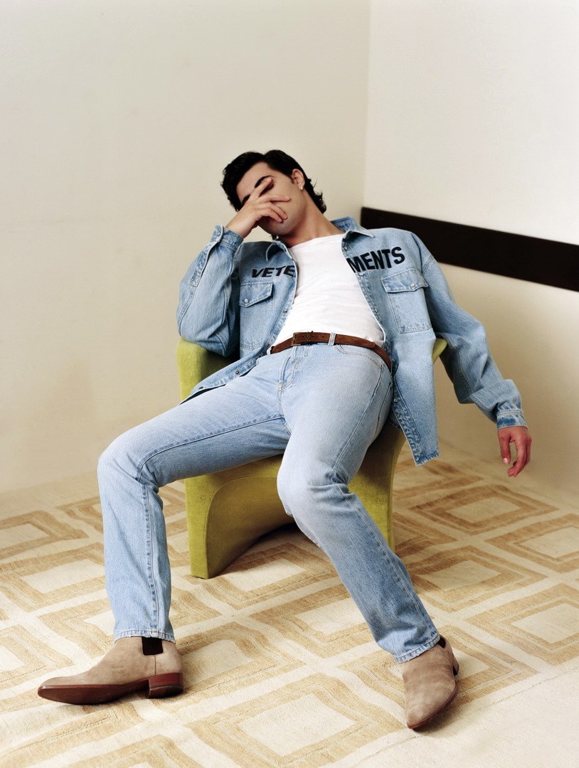 Singer-Songwriter Mergui For Factory54 - Con Art Magazine TM