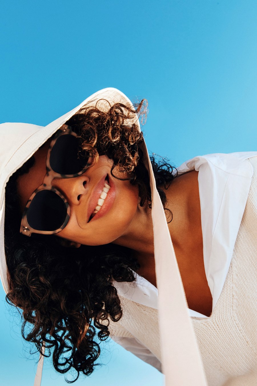IZIPIZI Summer 2022 - Con Art Magazine TM